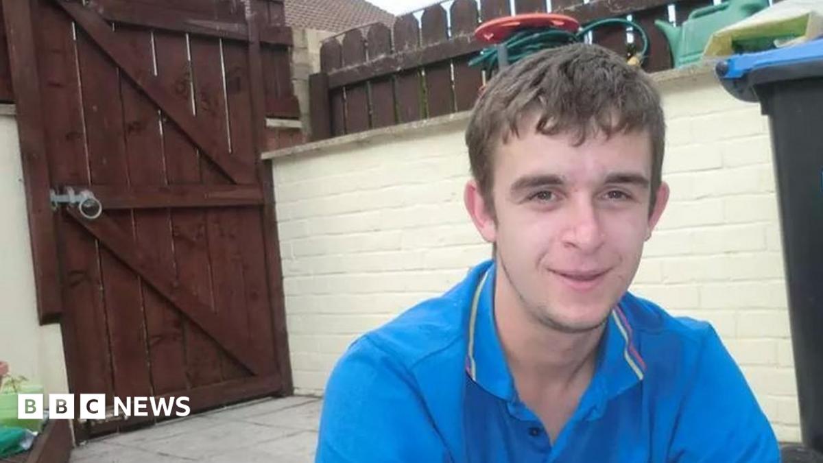 Anthony Dunn death crash: Three men arrested - BBC News