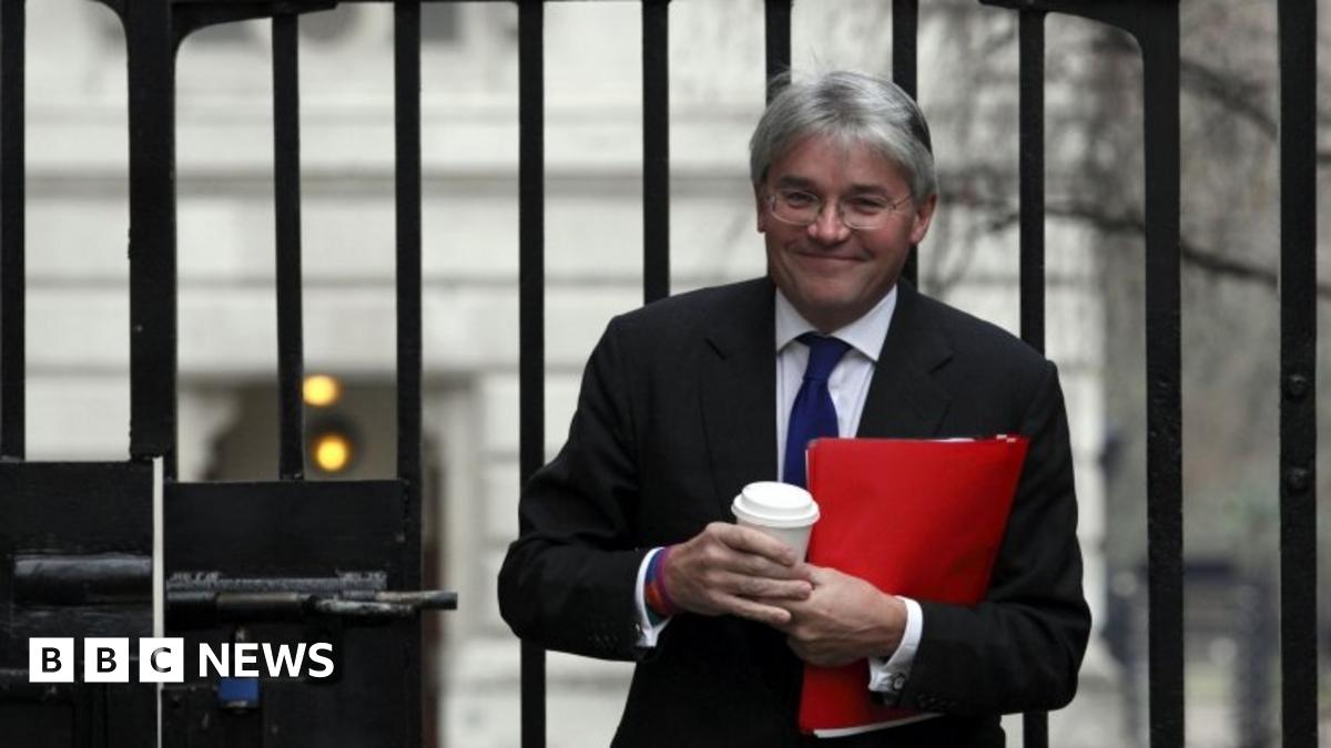'Plebgate' Police Federation officers face IPCC probe - BBC News