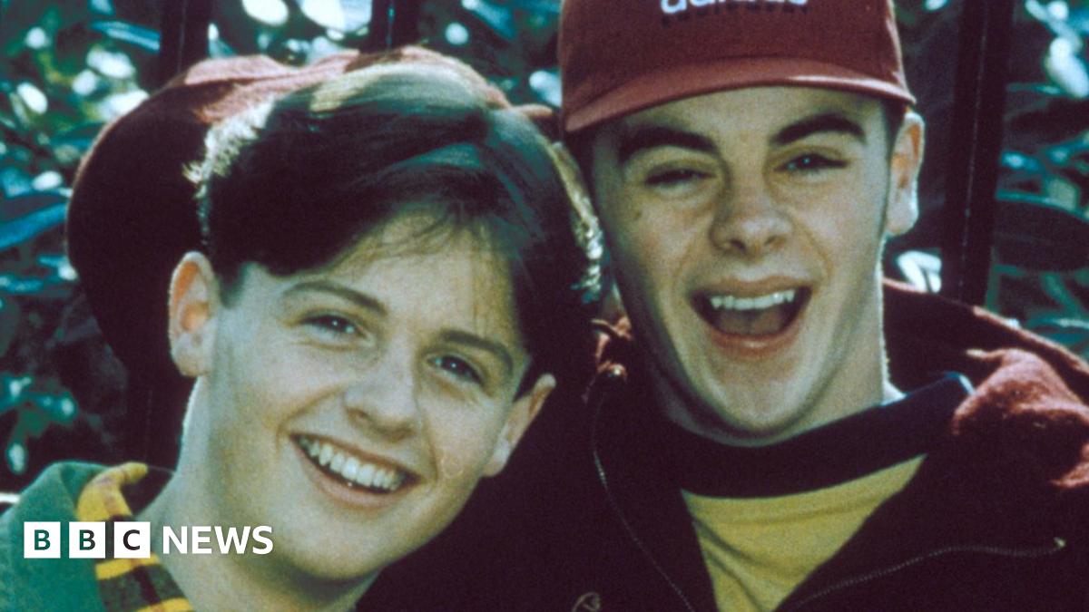 Byker Grove: When Ant and Dec were PJ and Duncan - BBC News