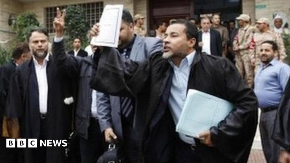 Libya supreme court 'invalidates' elected parliament - BBC News