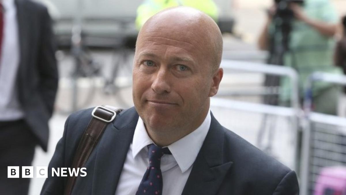 Ian Edmondson jailed over News of the World hacking plot - BBC News