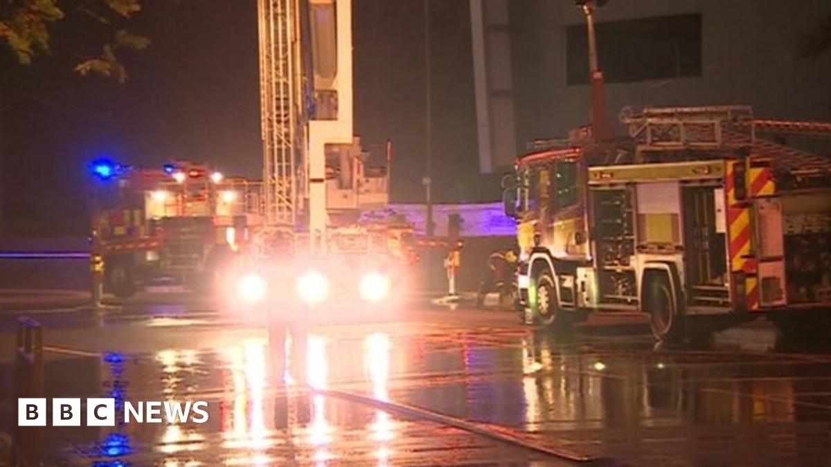 Fire 'will not delay' Basford Hall college revamp, MP says - BBC News