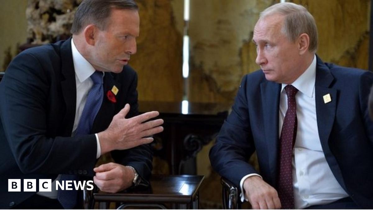 MH17 disaster: Tony Abbott holds talks with Putin - BBC News