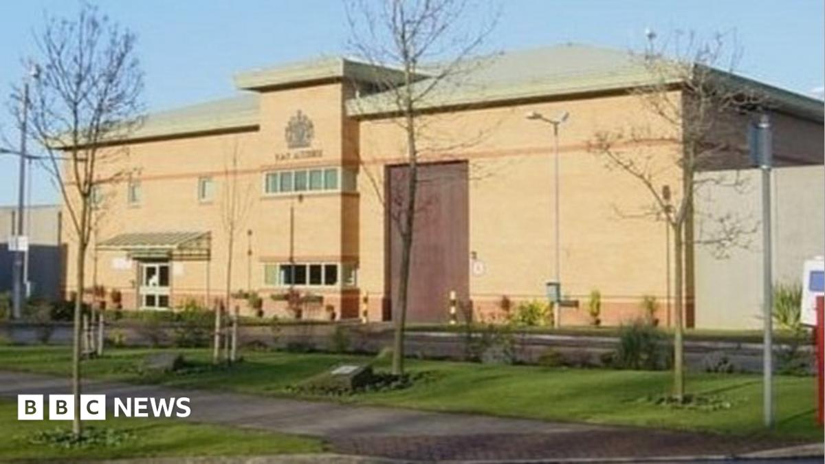 Inmate charged with murder over HMP Altcourse prisoner death - BBC News