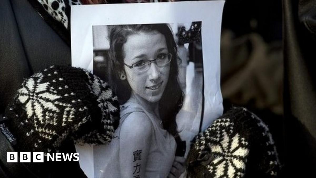 Rehtaeh Parsons case: No jail over photo of 'assault' - BBC News