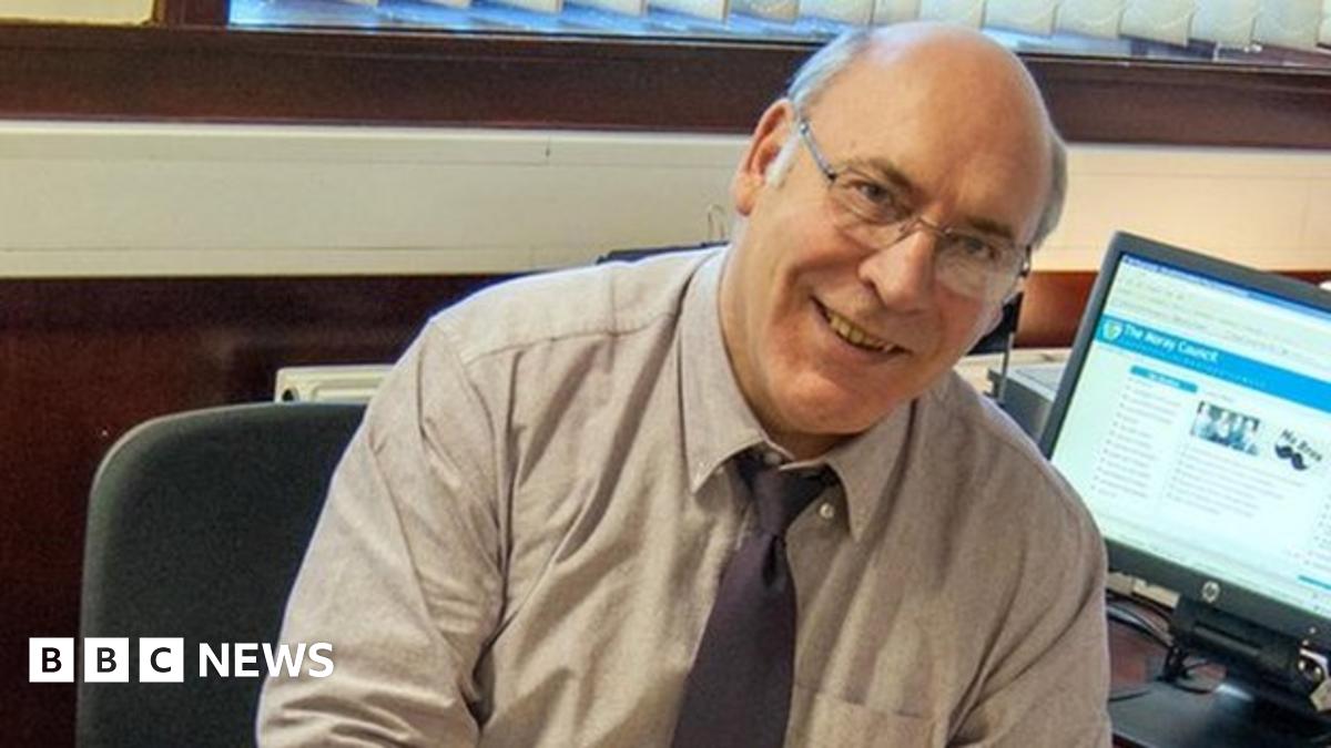 New Moray Council leader named as Stewart Cree - BBC News