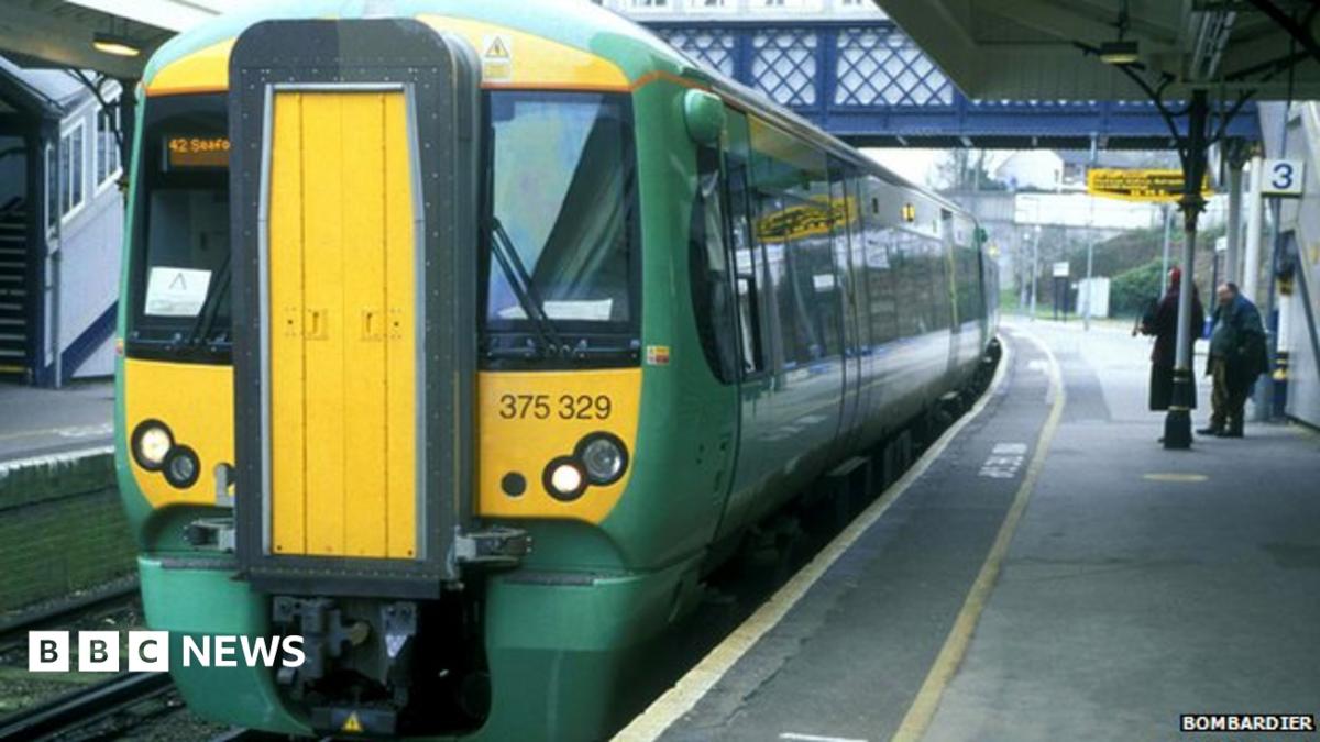 Derby Bombardier wins £145m Gatwick train order - BBC News