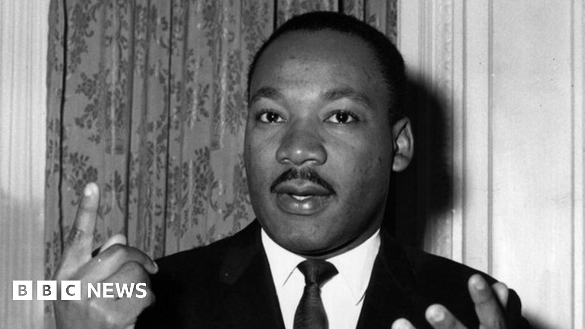 FBI threats to MLK prompt snooping warnings - BBC News