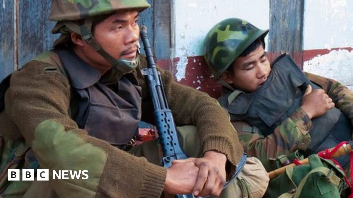 Deadly Myanmar shell 'mistakenly hit' Kachin rebels - BBC News