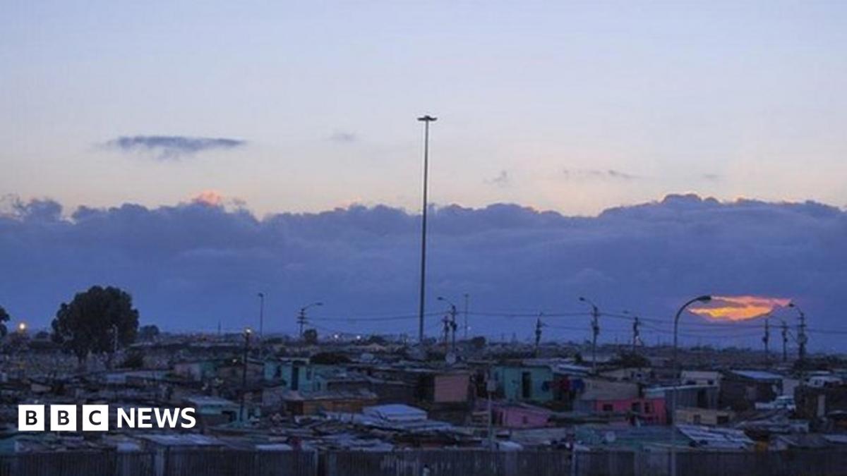 Shrien Dewani trial: Hiring a hitman in South Africa - BBC News