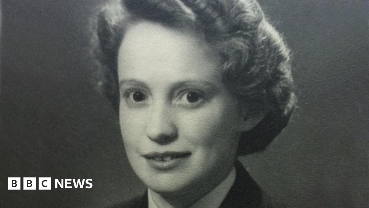 WW2: Winifred Roberts' Bletchley Park work cracking Enigma code - BBC News