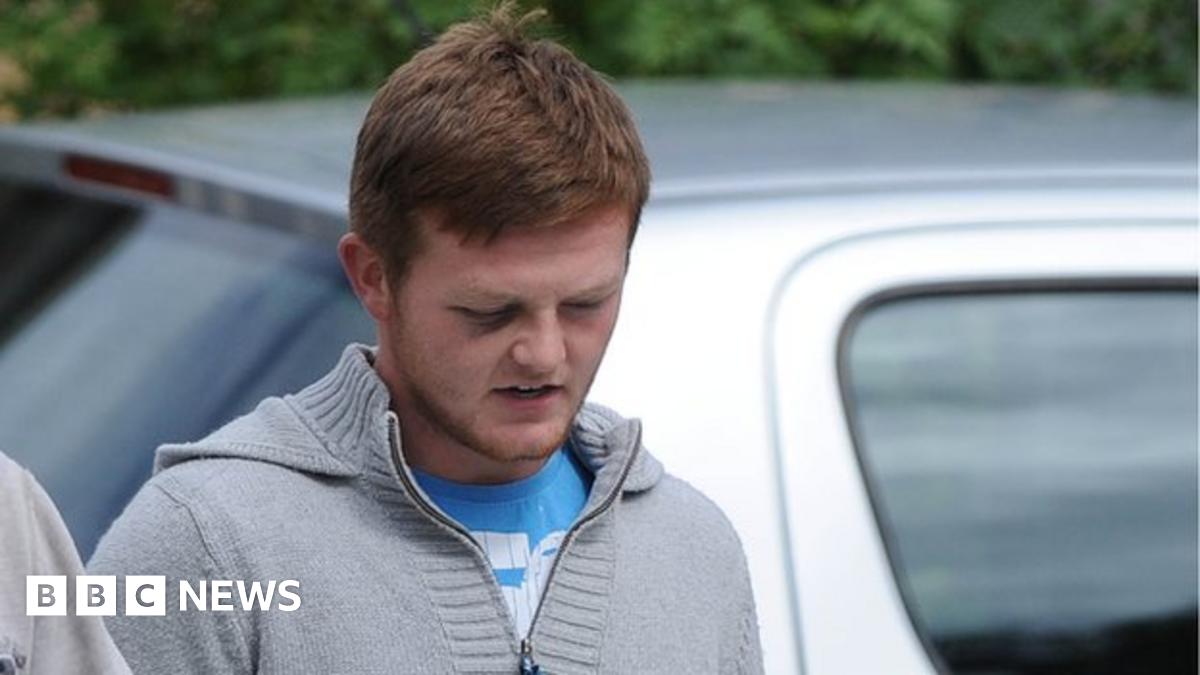 Ex-boxer Christopher McLean jailed over 'one punch' killing - BBC News