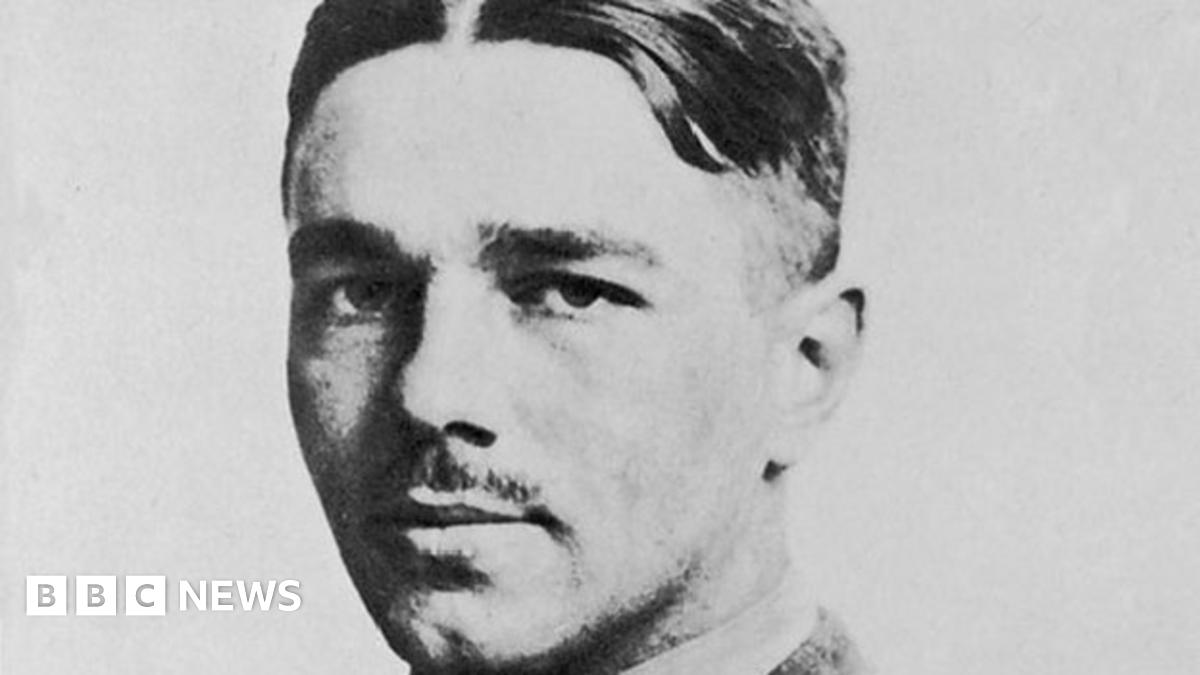 War poet Wilfred Owen's regiment's spoon discovered - BBC News