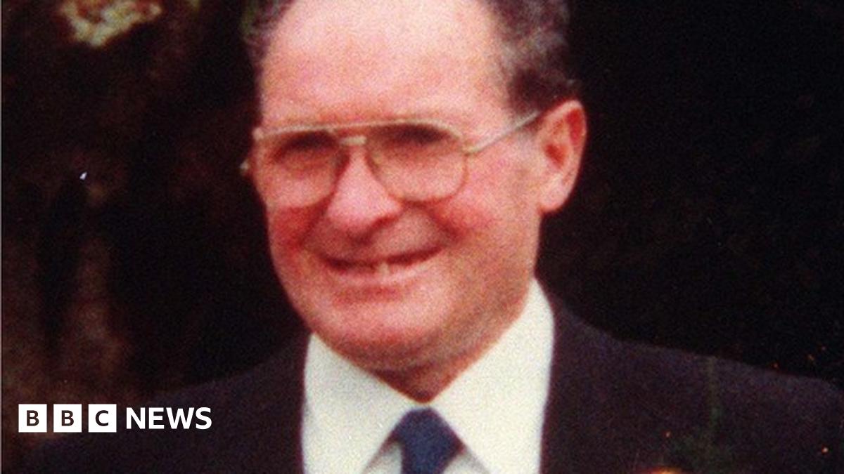 Charlie and Tess Fox: UVF victims' son challenges RUC investigation ...