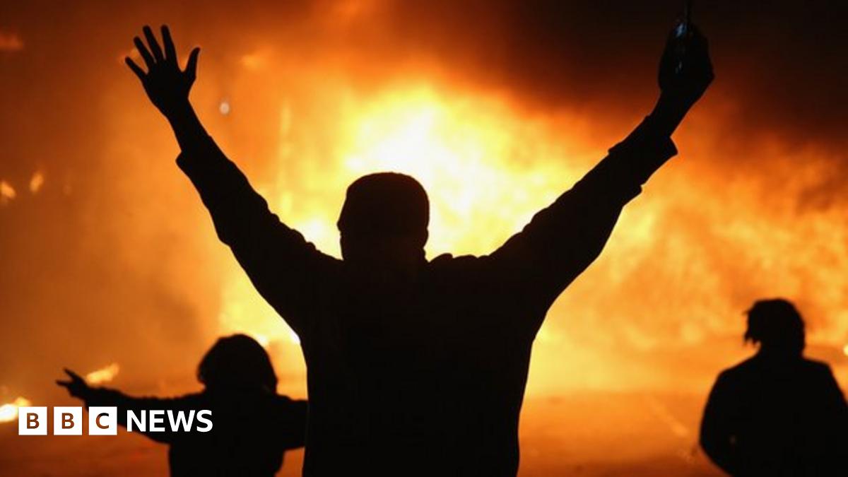 The trouble with the timing of Ferguson decision - BBC News