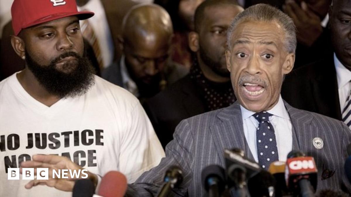 Ferguson shooting: Michael Brown ruling denounced as 'unfair' - BBC News