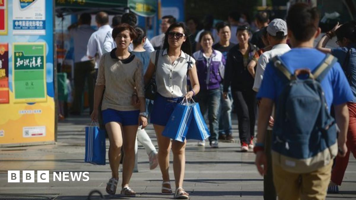 China: Beijing store 'bans Chinese customers' - BBC News