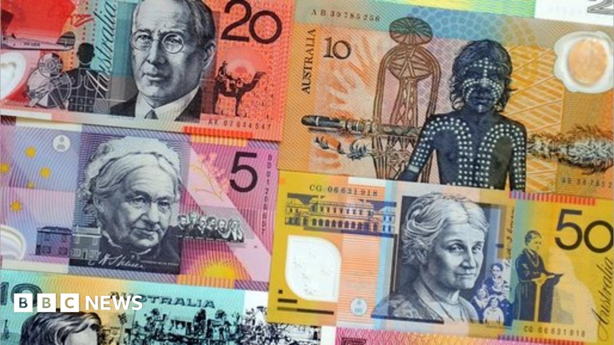 Australia faces growing budget deficit, says report - BBC News