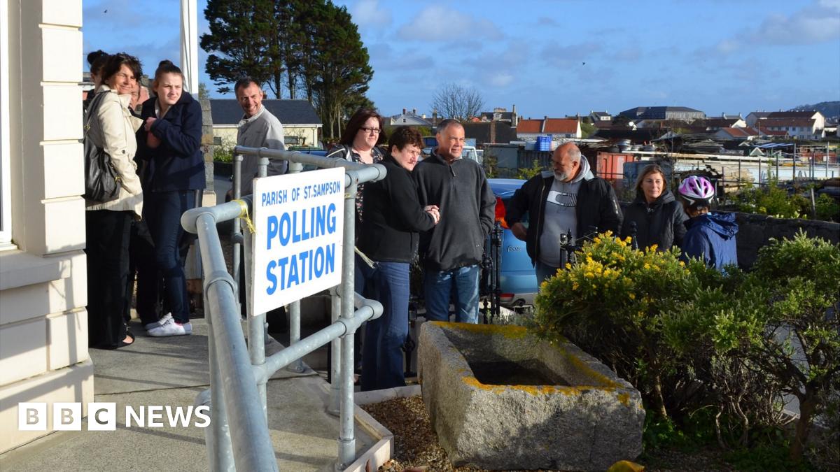 Guernsey election 2016: Electoral roll to be created - BBC News