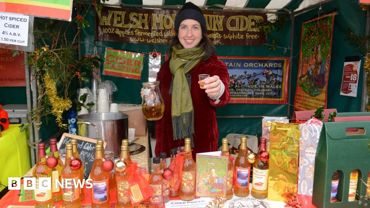 Royal Welsh winter fair opening - BBC News