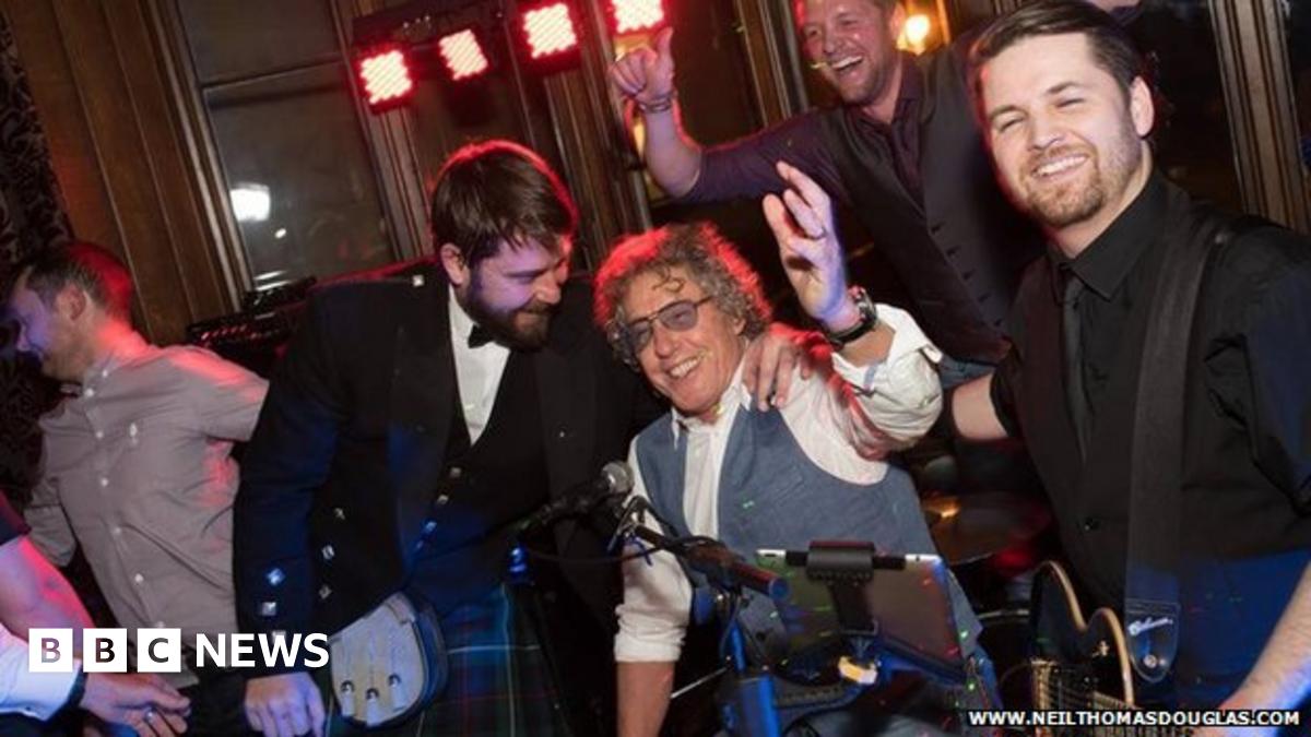 The Who star Roger Daltrey crashes wedding - BBC News