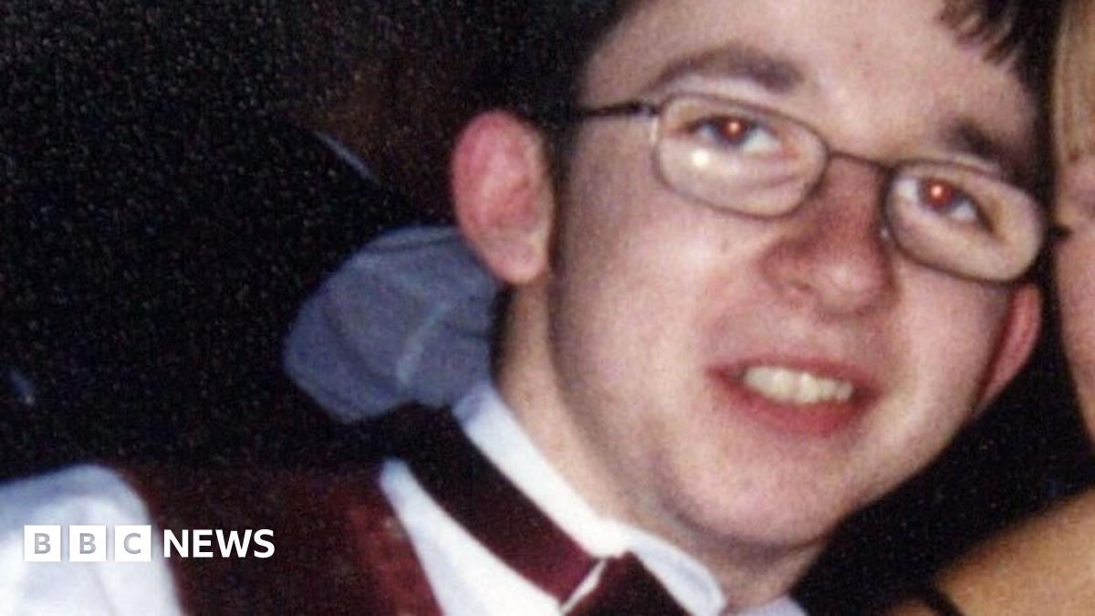 Daniel McColgan: Coroner 'incredulous' at lost murder evidence - BBC News