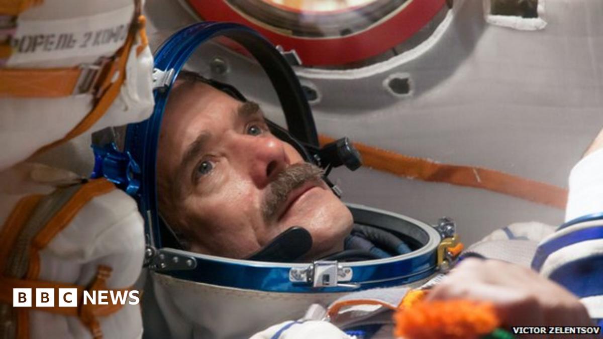 Astronaut Chris Hadfield: 'It's the job on Earth that matters' - BBC News