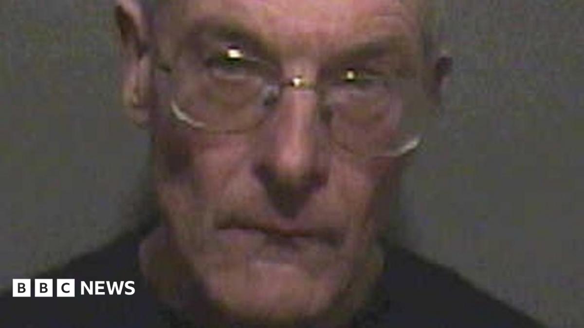 St Annes man detained for attempting to murder dad, 97 - BBC News