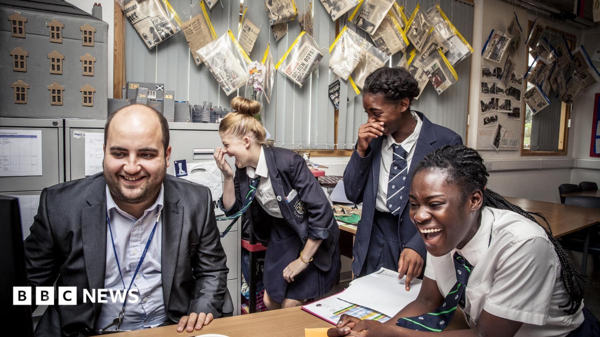 Educating... series on Channel 4 heads to Wales for first time - BBC News