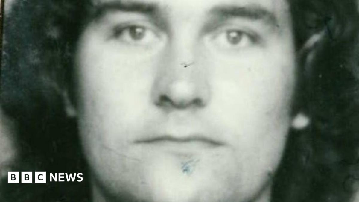 Oxford University scientist murder: Police offer £20k reward - BBC News