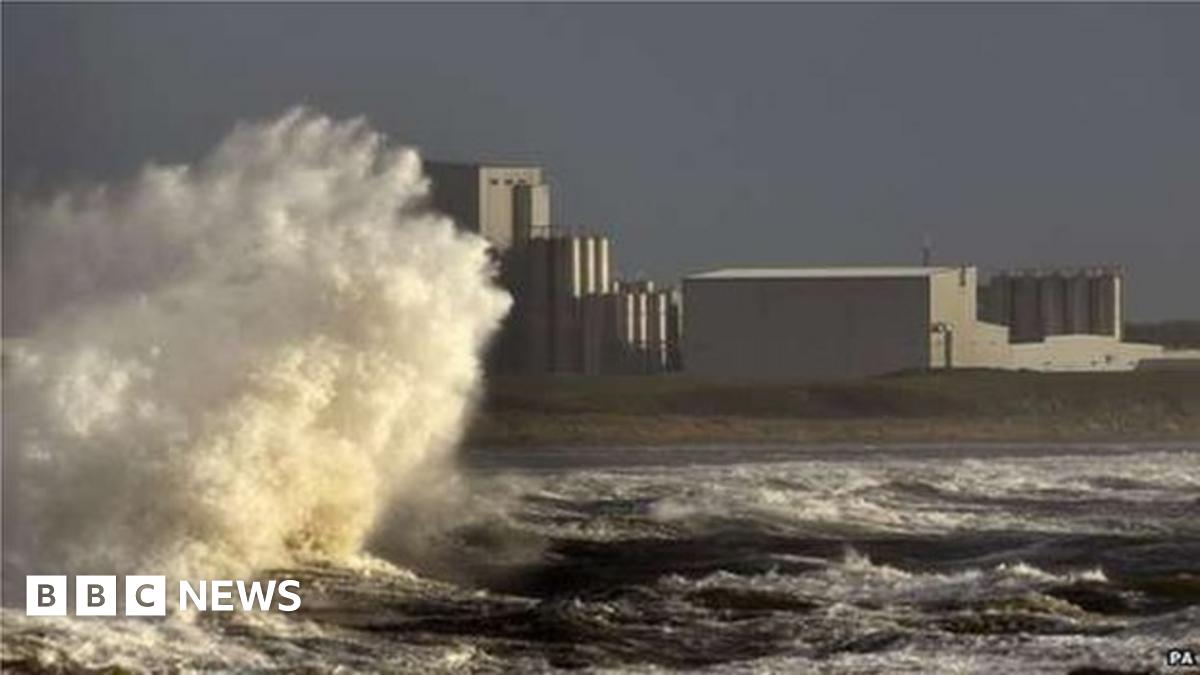 Power restored as 'weather bomb' storm subsides - BBC News