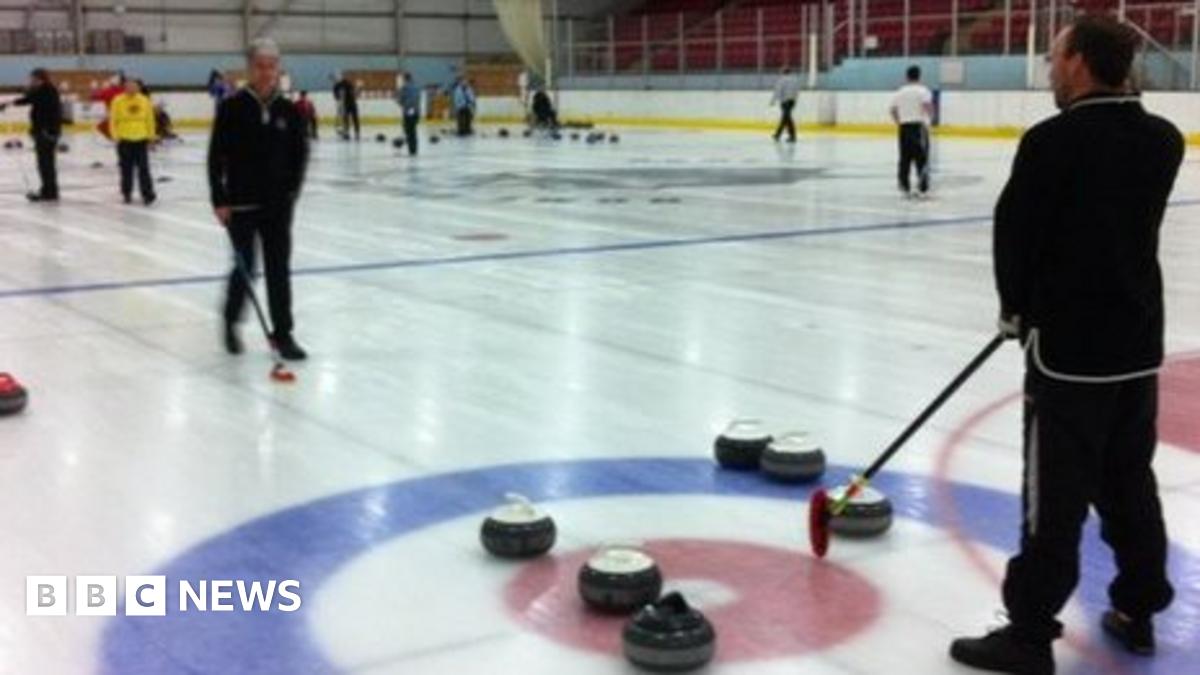 Bid to open new curling facilities near Deeside ice rink - BBC News