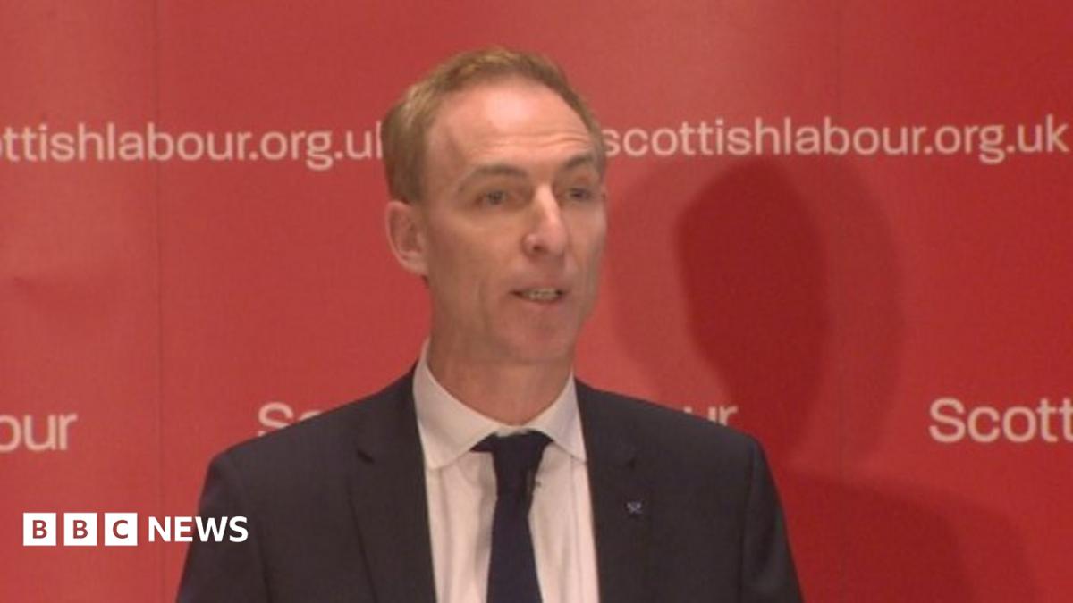 Jim Murphy to rewrite Labour's constitution for Scotland - BBC News