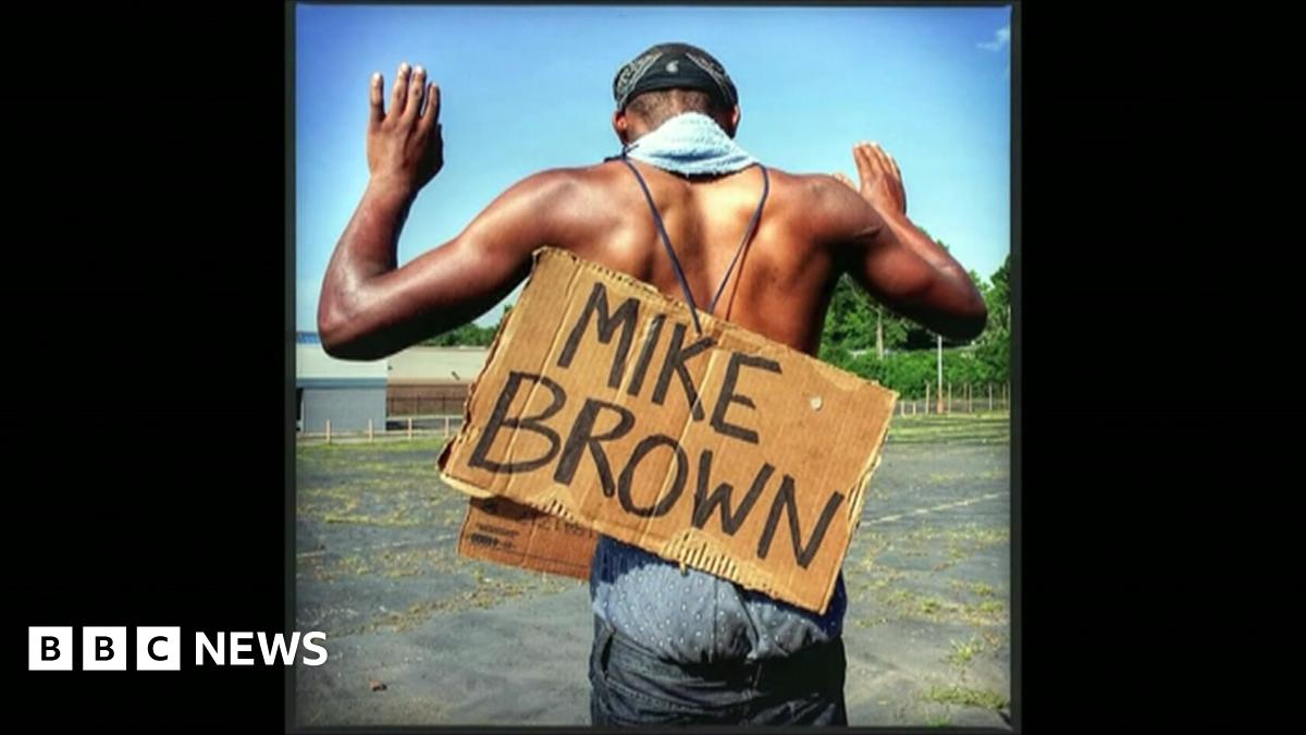 #BBCtrending: Ruddy Roye captures black life on Instagram - BBC News