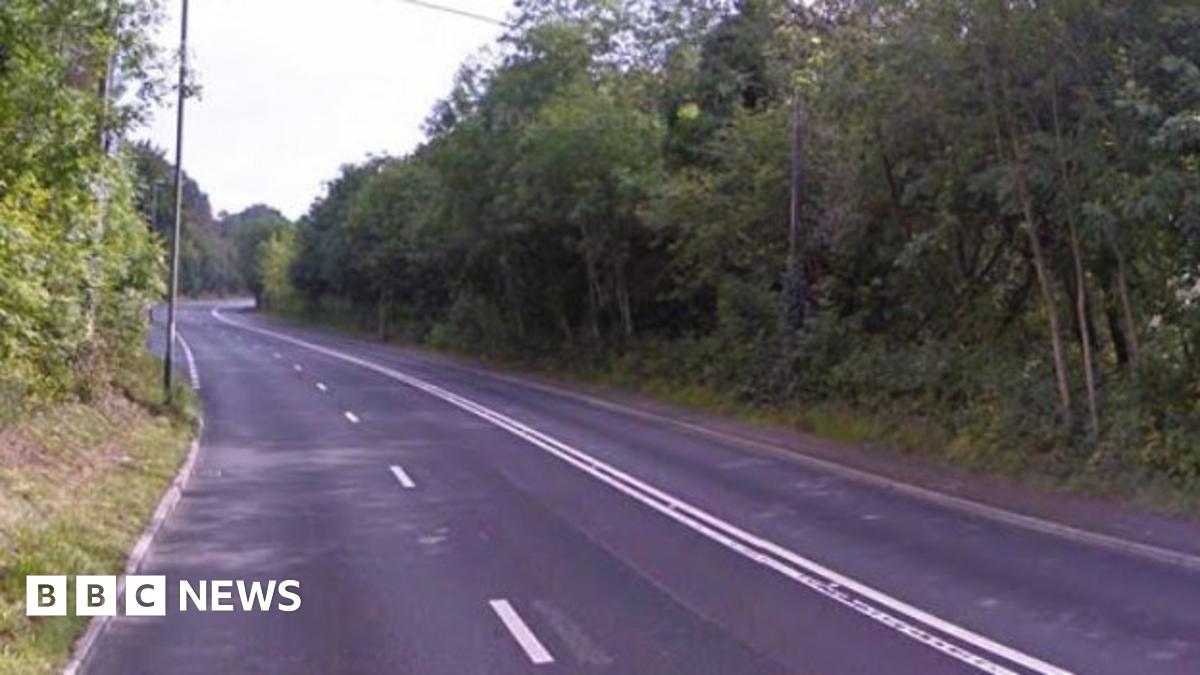 Pedestrian Mark Burgham hit by car on A472 dies - BBC News