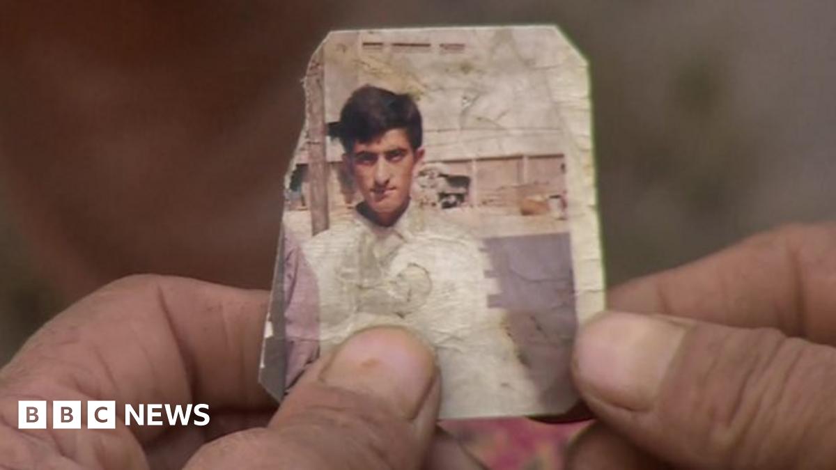 Pakistan grants Shafqat Hussain stay of execution - BBC News