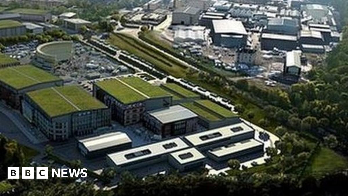 Pinewood expansion: Parish vows to work in 'partnership' with studios ...