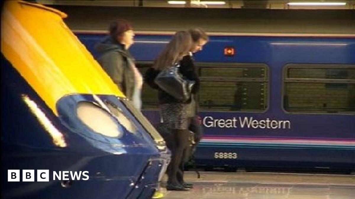 First Great Western rail disruption from Swansea, Cardiff - BBC News