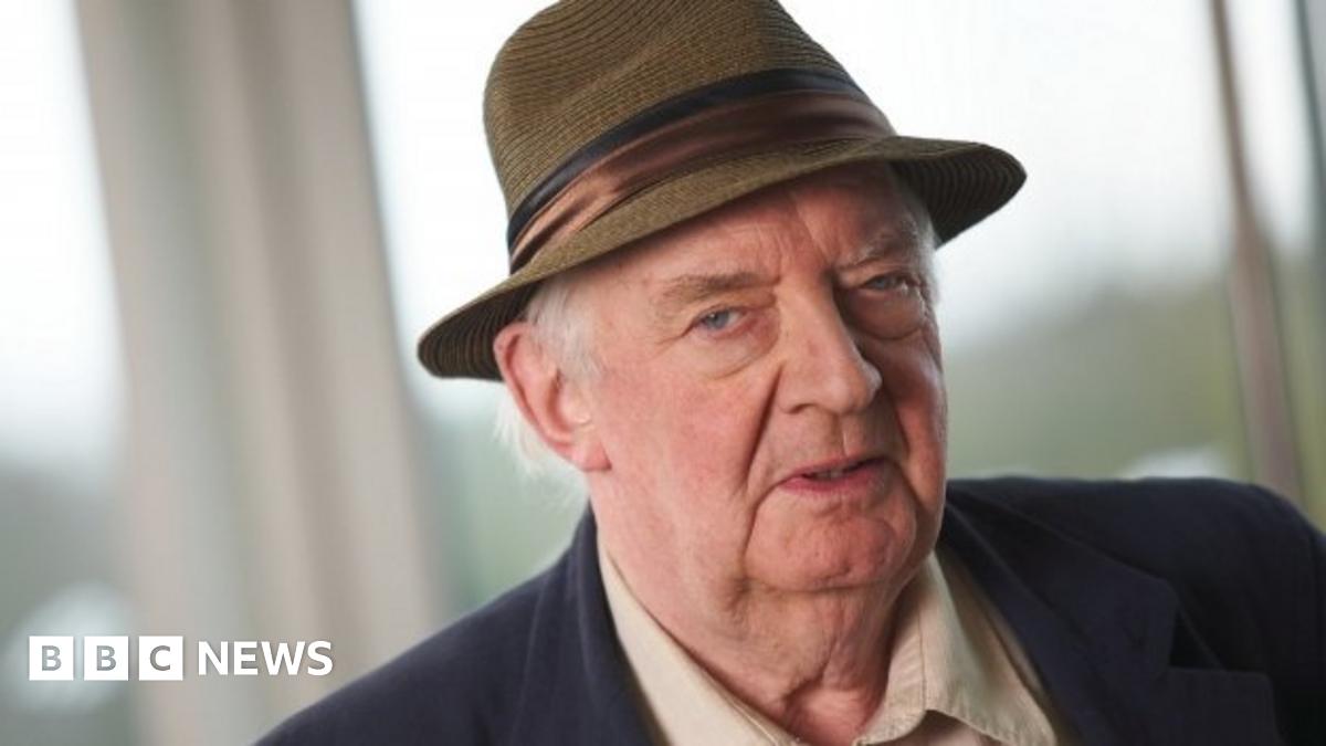 Harry Potter actor David Ryall dies aged 79 - BBC News