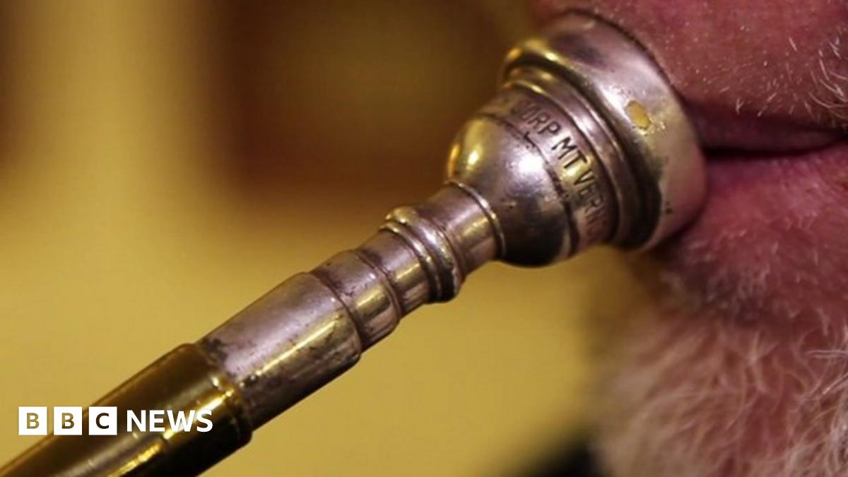 A Piece Of Home: Treasured objects from a past life - BBC News