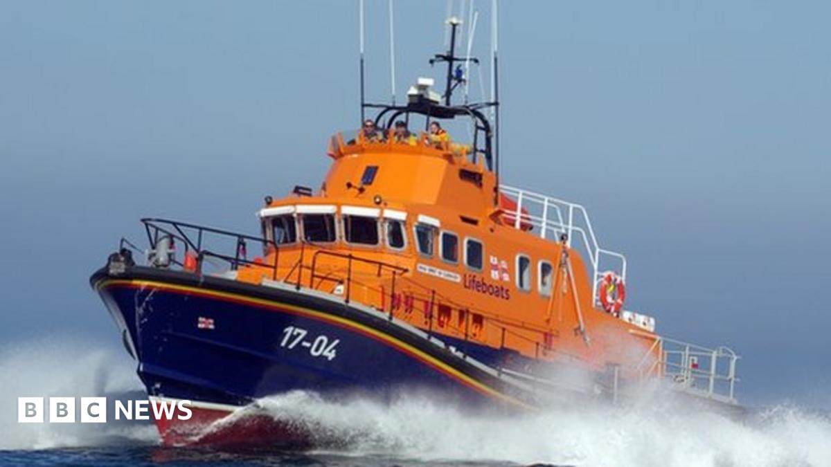 St Peter Port lifeboat had second busiest year on record - BBC News