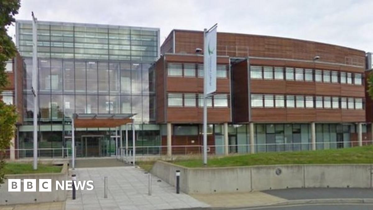 Teacher Andrew Duffell banned over boy sex act claims - BBC News