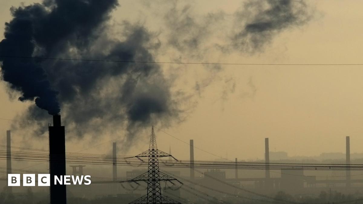 Most fossil fuels 'unburnable' under 2C climate target - BBC News