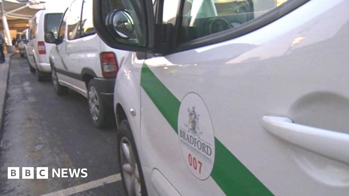 Bradford taxi drivers to face new English language test - BBC News