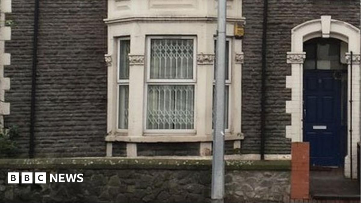 Campaigners raise £33,000 to save Cardiff homeless shelter - BBC News
