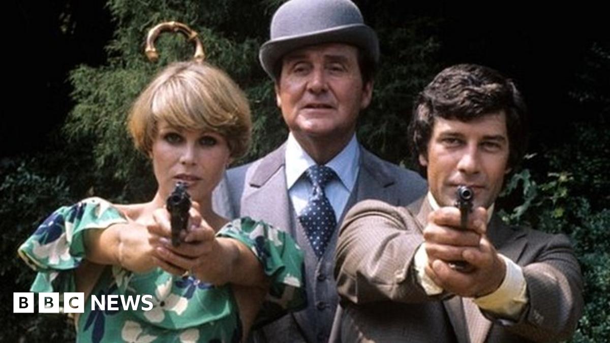 Avengers and Professionals writer Brian Clemens dies - BBC News