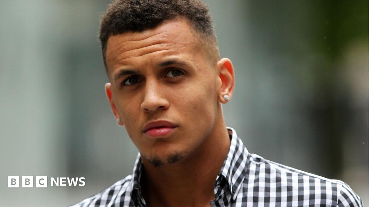 West Ham United footballer Ravel Morrison cleared of assault - BBC News