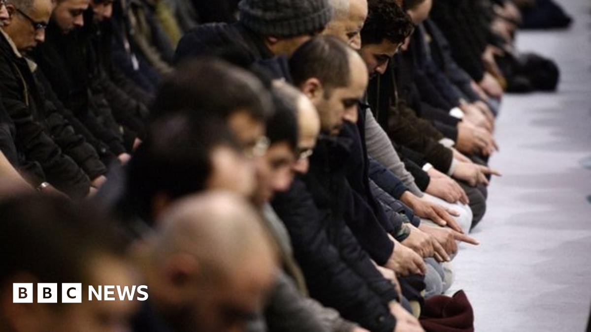 Muslim population in France - BBC News
