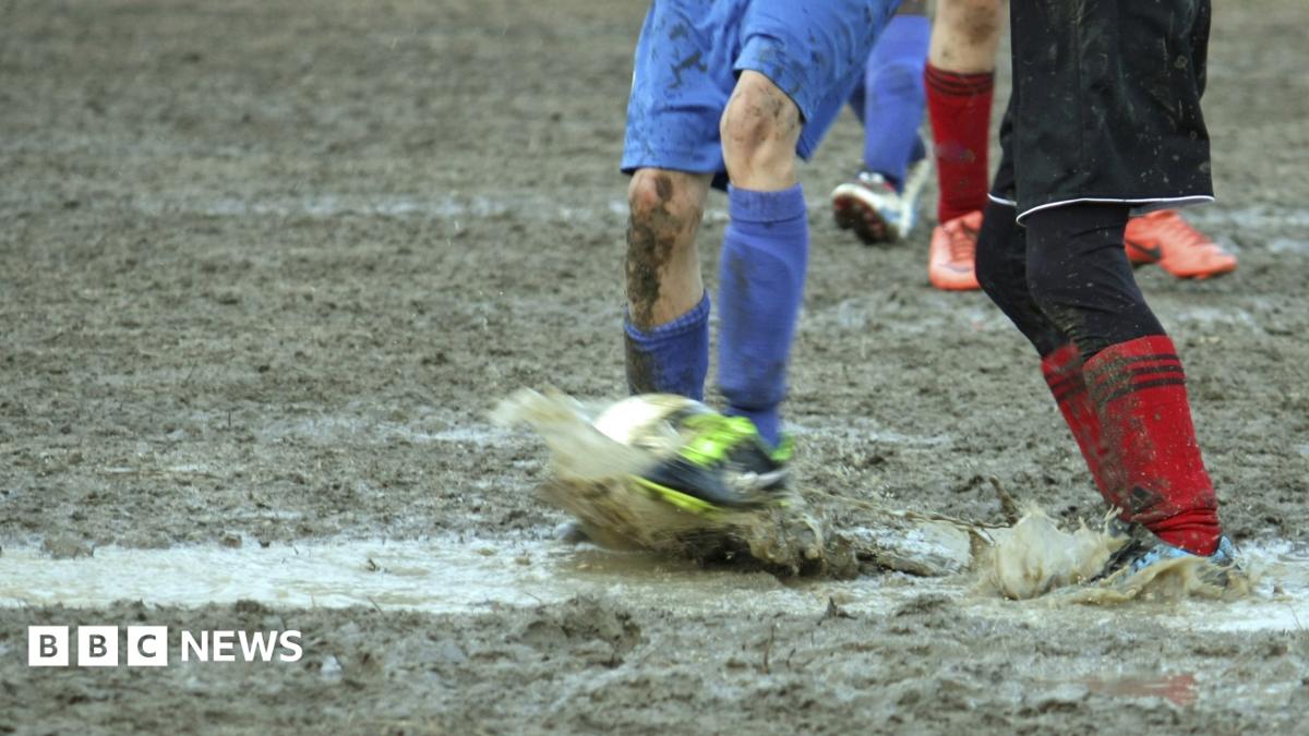 School sport: Link made between fitness and showering - BBC News