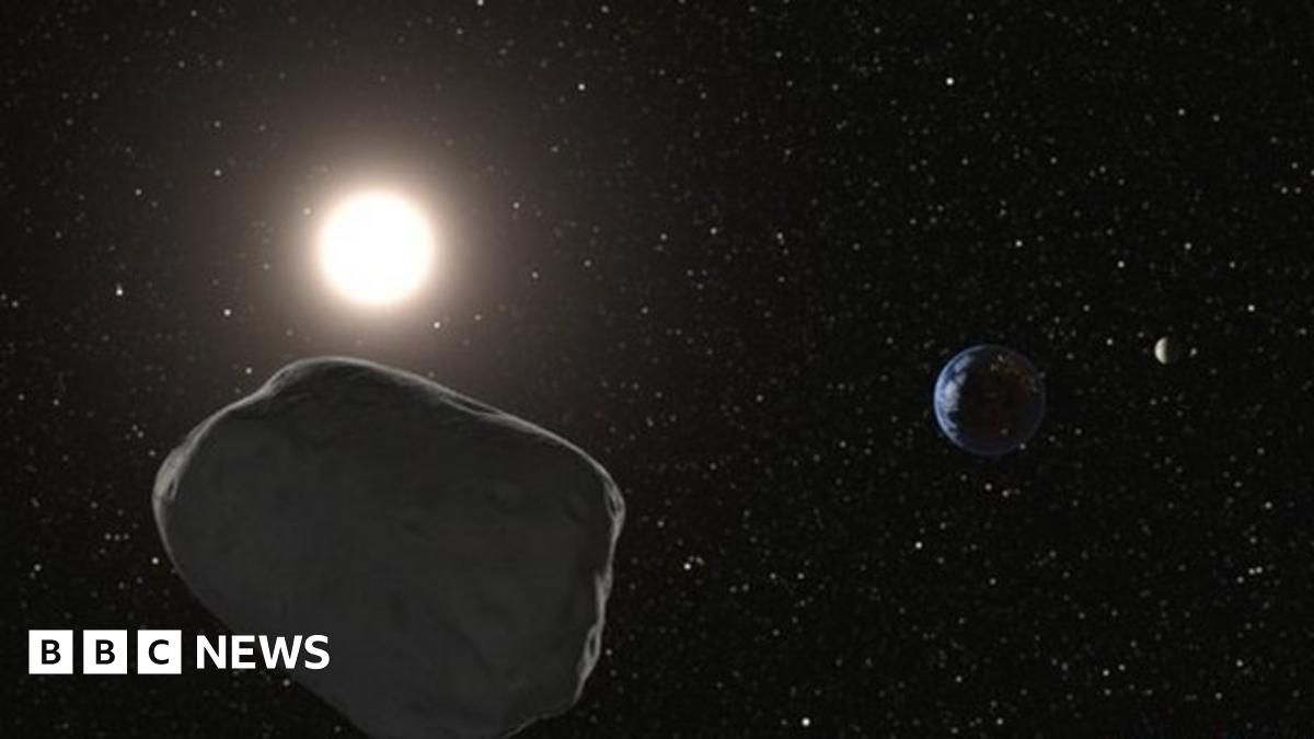 Earth set for 'narrow miss' with asteroid - BBC News